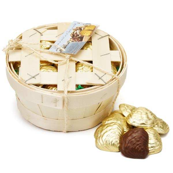 Oyster in Praliné and Milk Chocolate - BienManger.com Chocolats