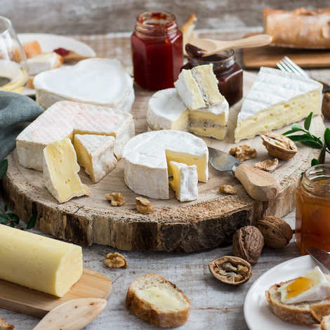 Petit Livarot PDO with thermised milk - Gillot Noir - Fromagerie Gillot